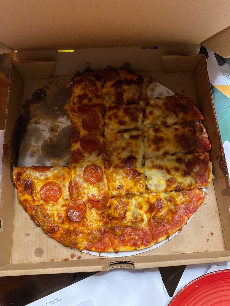 BEGGARS PIZZA - Updated December 2024 - 45 Photos & 99 Reviews - 12660 ...