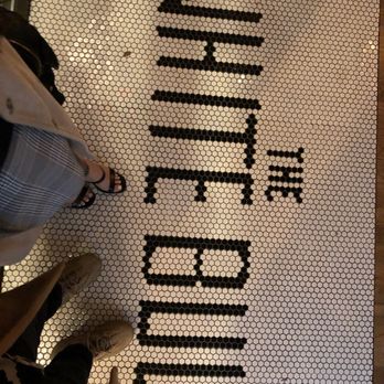 THE WHITE BULL - Updated July 2024 - 951 Photos & 442 Reviews - 123 E ...