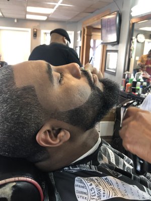 HEAD QUARTERS BARBER SHOP - Updated January 2026 - 3619 Main St ...