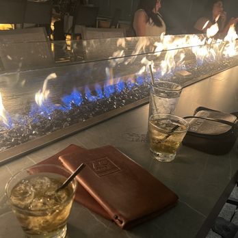 AC SKY BAR - Updated June 2024 - 406 Photos & 217 Reviews - 333 S ...