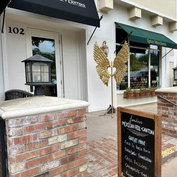 LANDEROS MEXICAN GRILL + CANTINA - Updated March 2025 - 402 Photos ...