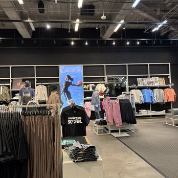 NIKE CHICAGO - Updated December 2025 - 287 Photos & 256 Reviews - 669 N ...