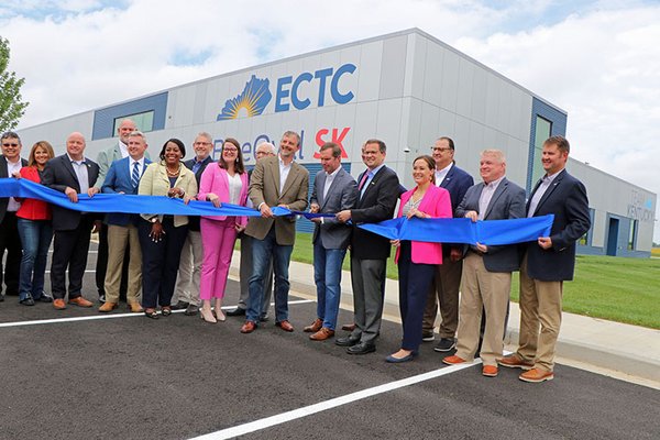 ECTC BLUEOVAL SK - Updated October 2025 - 100 College Dr, Glendale, Kentucky - Colleges ...