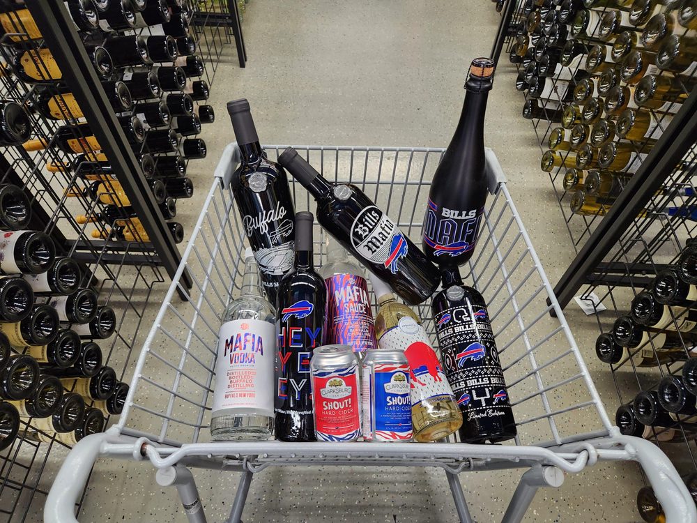 OUTLET LIQUOR - Updated December 2025 - 34 Photos & 18 Reviews - 2152 ...