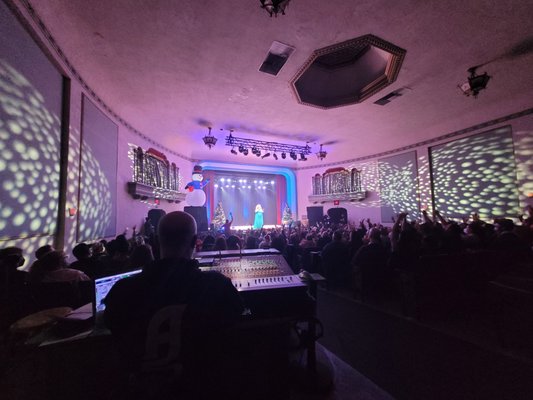 ALADDIN THEATER - 108 Photos & 139 Reviews - Music Venues - 3017 SE ...