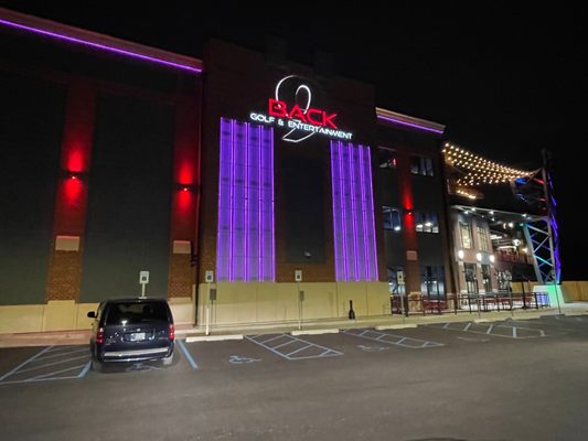 BACK 9 GOLF & ENTERTAINMENT - 131 Photos & 53 Reviews - 1415 Drover St ...