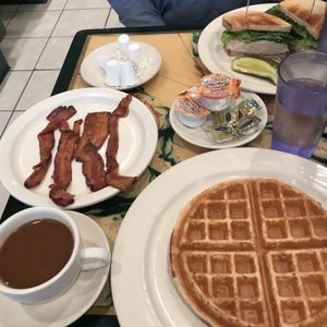 CAFE 82 - 54 Photos & 182 Reviews - 2282 Broadway, New York, New York ...