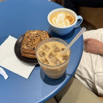 MOONWAKE COFFEE ROASTERS - Updated October 2025 - 697 Photos & 294 ...