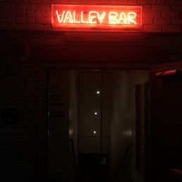 VALLEY BAR - Updated July 2025 - 461 Photos & 499 Reviews - 130 N ...