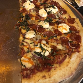 SAPORI PIZZERIA & ITALIAN MARKET - Updated May 2025 - 60 Photos & 58 ...
