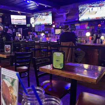 BULLDOG’S FAMOUS BBQ & BREWS - Updated October 2025 - 16 Photos & 21 ...