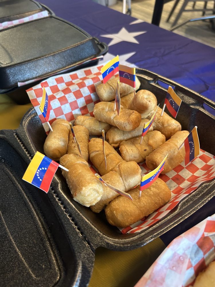 AREPAS BY PERLA - Updated January 2026 - 15 Photos & 13 Reviews - 3751 ...