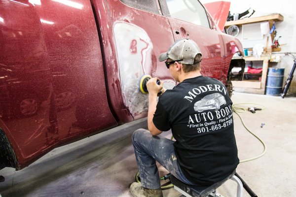 MODERN AUTO BODY - Updated September 2025 - 19 Photos & 22 Reviews ...
