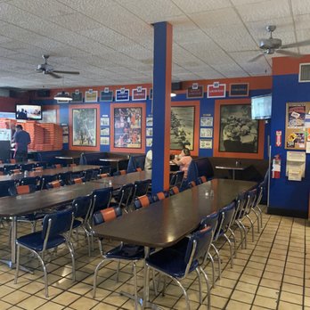 VARSITY PIZZA - Updated December 2025 - 133 Photos & 144 Reviews - 802 ...