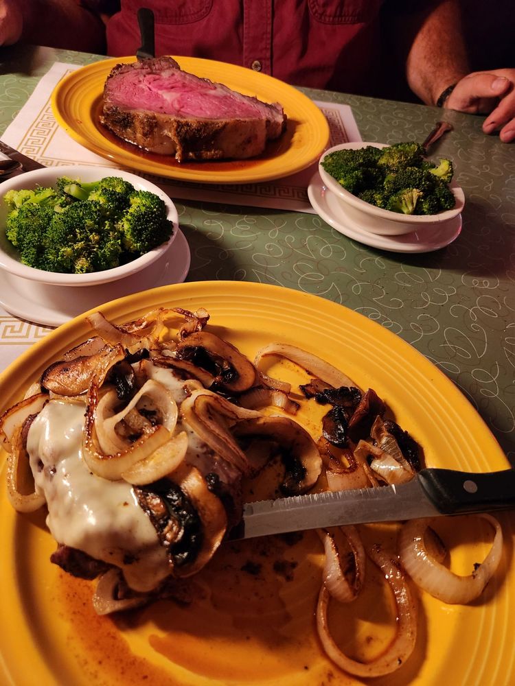 THE ARISTON CAFE - Updated June 2025 - 182 Photos & 198 Reviews - 413 ...