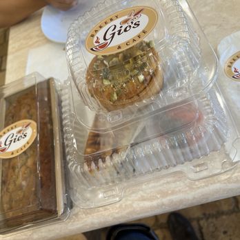 GIO’S BAKERY & CAFE - Updated October 2025 - 48 Photos & 63 Reviews - 711 Foothill Blvd, La ...
