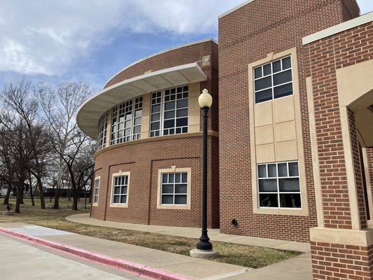 GRAPEVINE MIDDLE SCHOOL - Updated August 2025 - 21 Photos - 301 Pony Pkwy, Grapevine, Texas ...