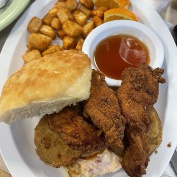 THE BANKS GRILL - Updated March 2025 - 236 Photos & 377 Reviews - 2900 ...