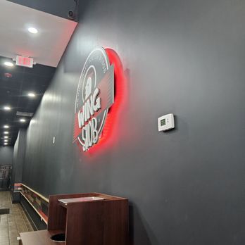 WING SNOB - Updated April 2025 - 51 Photos & 35 Reviews - 1713A W Golf ...