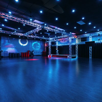 MIDTOWN ATHLETIC CLUB - 23 Photos & 59 Reviews - 1760 N Hicks Rd ...