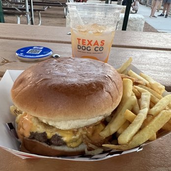 THE DOG CO ICEHOUSE - Updated September 2025 - 60 Photos & 44 Reviews ...