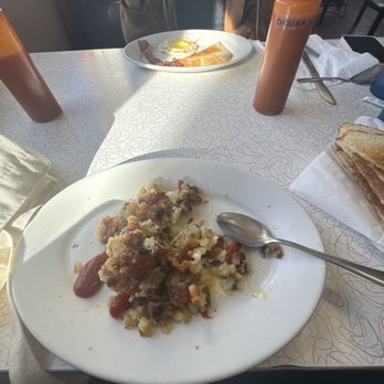 BUTCHER BLOCK CAFE - Updated August 2025 - 409 Photos & 483 Reviews ...