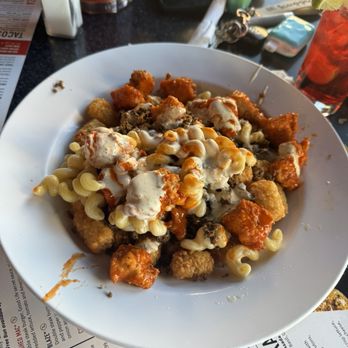 THE GOOD LIFE SPORTS BAR AND GRILL - Updated March 2025 - 72 Photos ...