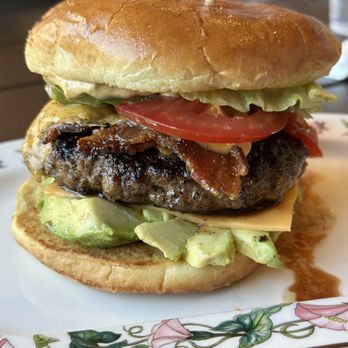 UPTOWN BURGER - Updated March 2025 - 98 Photos & 133 Reviews - 6370 N ...
