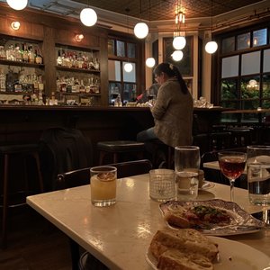 SELECT START - Updated October 2025 - 110 Market Avenue, Winnipeg ...