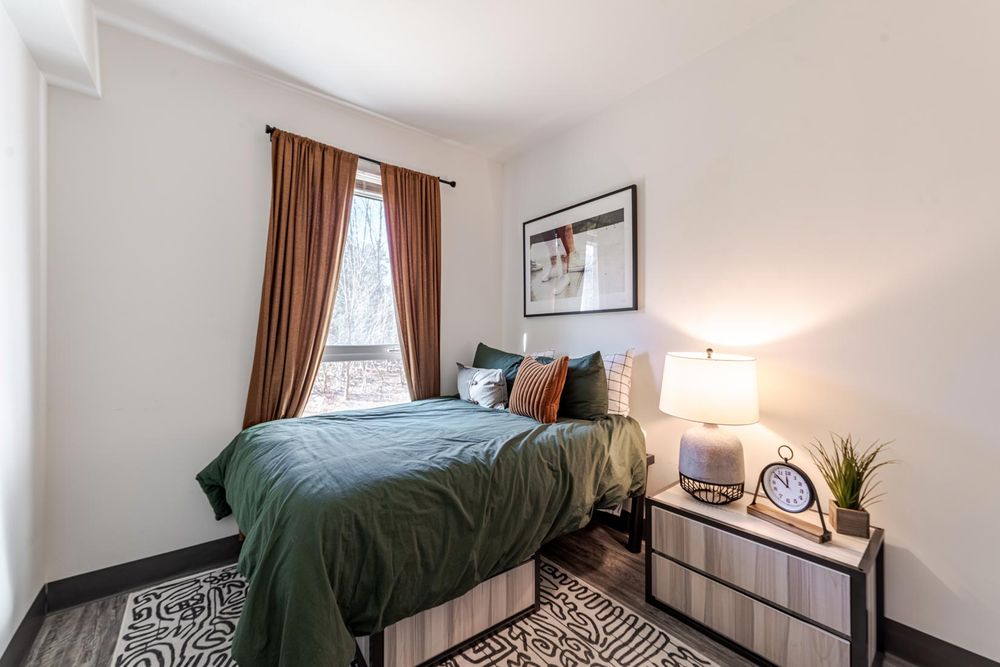 VALENTINE COMMONS - Updated December 2025 - 59 Photos - 3009 ME ...