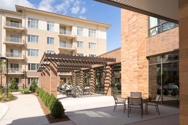 THE CARDINAL AT NORTH HILLS - 36 Photos - 4030 Cardinal At N Hills St ...