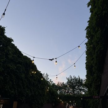 BROTHERS CASCADIA EVERGREEN PUB - Updated December 2024 - 51 Photos ...