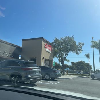 OUTBACK STEAKHOUSE - Updated September 2025 - 414 Photos & 420 Reviews ...