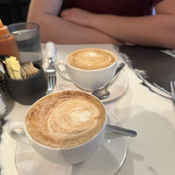 CAFE LA MAUDE - Updated June 2024 - 2872 Photos & 1829 Reviews - 816 N ...