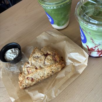 MINNOW - Updated October 2025 - 211 Photos & 57 Reviews - 4501 N 32nd ...