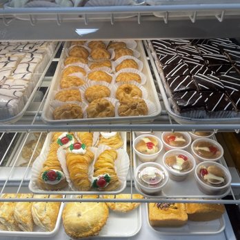 MARIO’S BAKERY - Updated December 2025 - 292 Photos & 132 Reviews - 409 ...