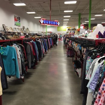 RED RACKS - Updated October 2025 - 24 Photos & 17 Reviews - 1707 W ...