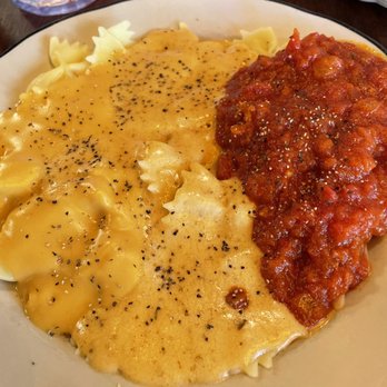 SPAGHETTI WORKS - Updated May 2024 - 229 Photos & 442 Reviews - 502 S ...