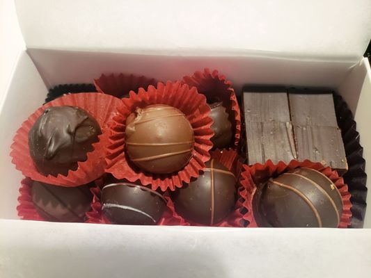 LI-LAC CHOCOLATES - GRAND CENTRAL MARKET - Updated November 2024 - 79 ...