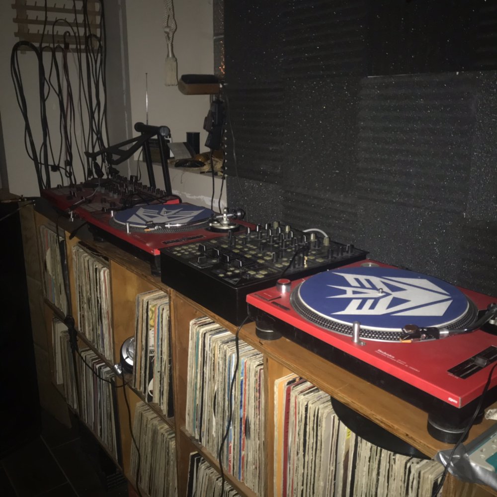 KFS ENTERTAINMENT & RECORDING STUDIO - 20 Photos - 8821 S Loomis St ...