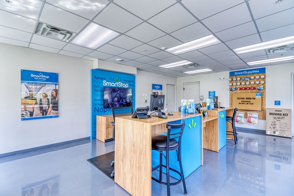 SMARTSTOP SELF STORAGE - Updated August 2025 - 18 Photos - 9811 ...