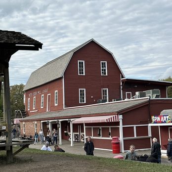 YATES CIDER MILL - Updated October 2024 - 682 Photos & 382 Reviews ...