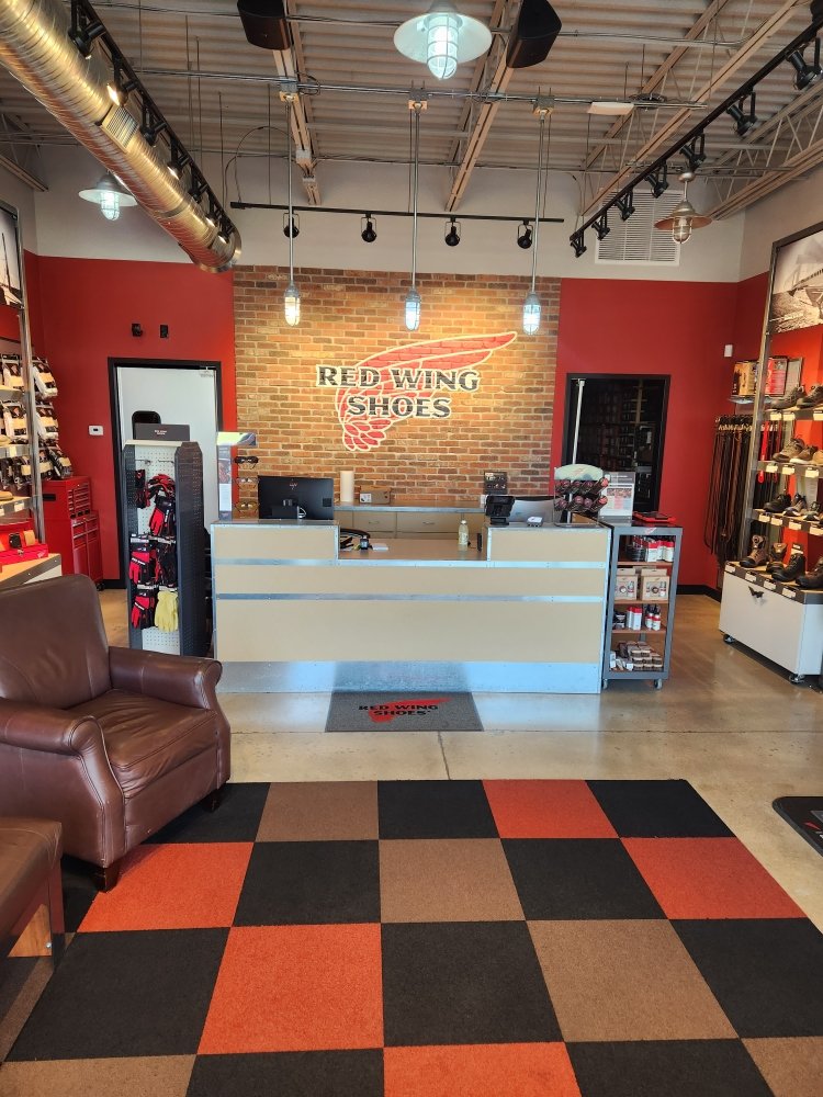 RED WING SHOE STORE - Updated May 2024 - 1121 West Pearce Blvd ...