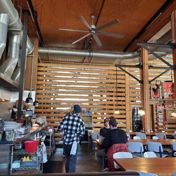 THE COMMONWEALTH - Updated January 2026 - 261 Photos & 342 Reviews - 10 ...