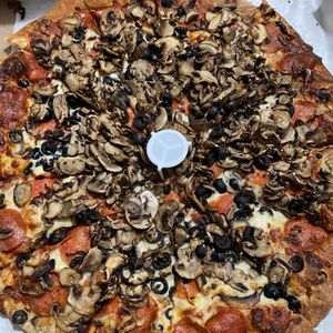 Pizza - RED MAPLE PIZZA - 133 Photos & 270 Reviews - 25045 Red Maple Ln ...