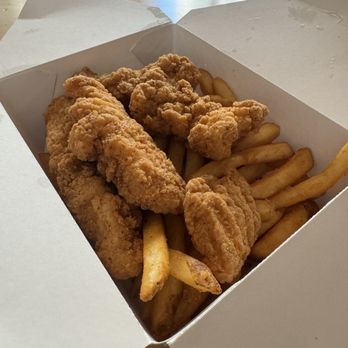 FIELDS GOOD CHICKEN - Updated March 2025 - 54 Photos & 34 Reviews - 24 ...