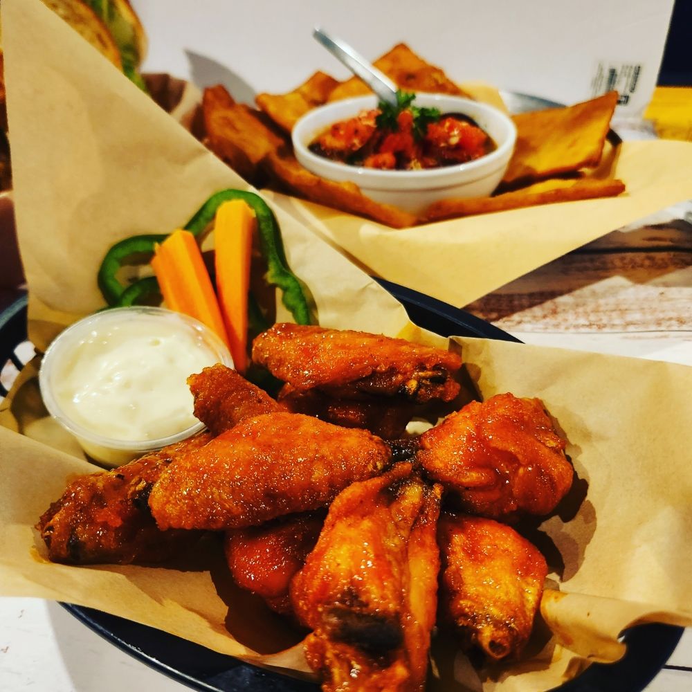 CROOKSY’S - Updated August 2025 - 49 Photos - 721 Beach Boulevard ...