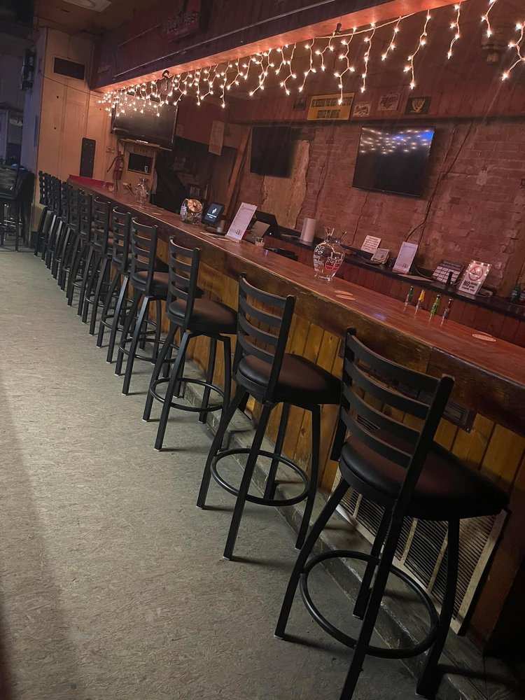 TONYA’S TAVERN - Updated January 2025 - 206 E Fort St, Chatsworth ...