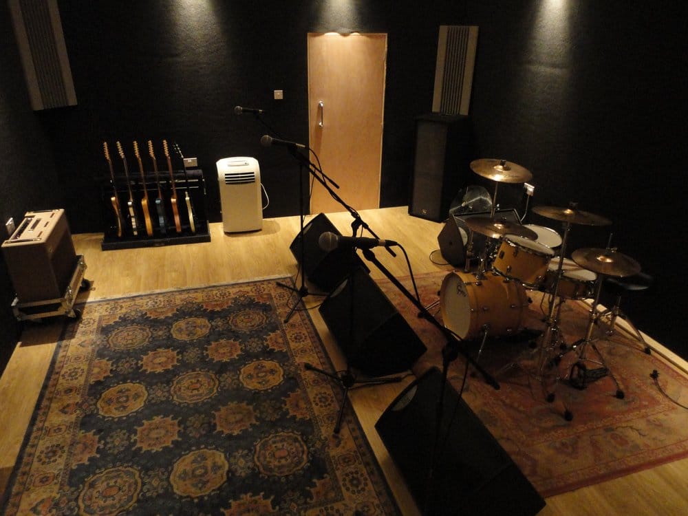 PEAR STUDIOS - Updated December 2024 - Unit G2 Pear Mill, Stockport ...