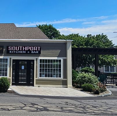 SOUTHPORT KITCHEN + BAR - Updated October 2025 - 28 Photos & 22 Reviews ...